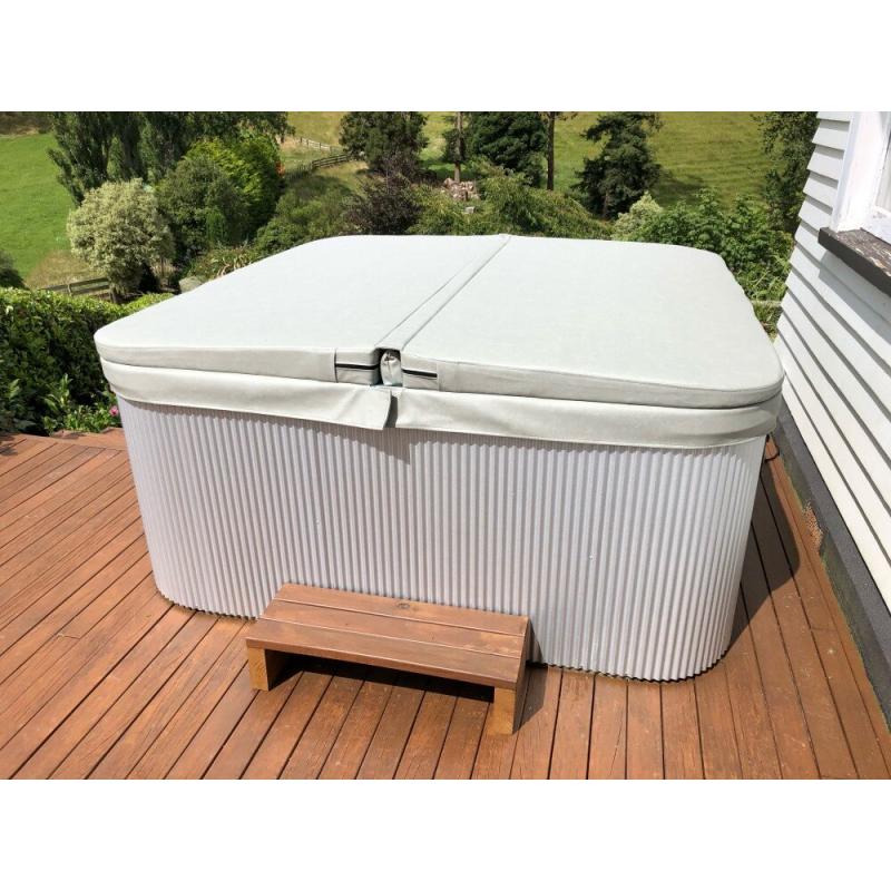 High Quality Custom Hot Tub Covers | Master Spa Parts